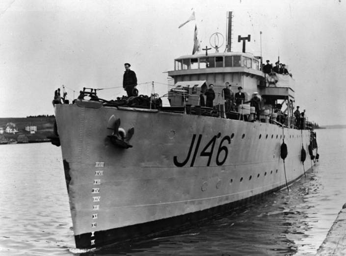 HMCS COWICHAN (I) - CFB Esquimalt Naval and Military Museum