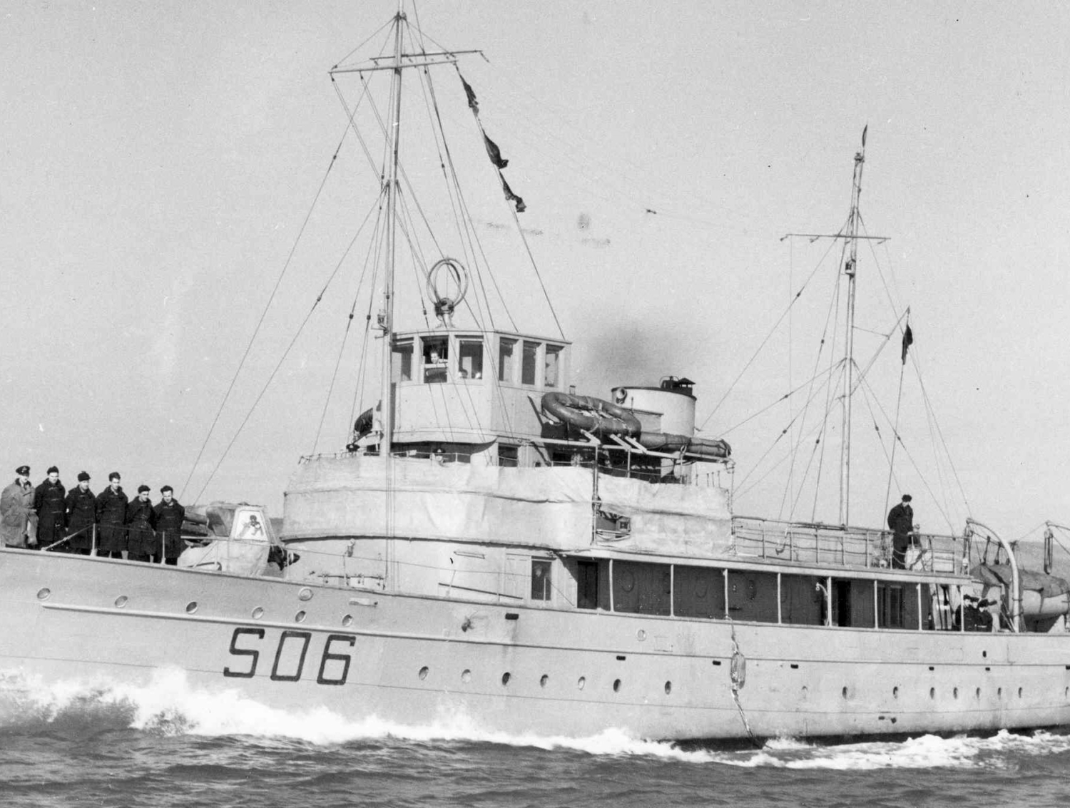 HMCS HUSKY - CFB Esquimalt Naval and Military Museum