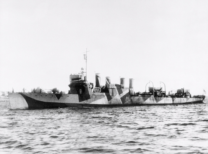 HMCS HAMILTON - CFB Esquimalt Naval and Military Museum